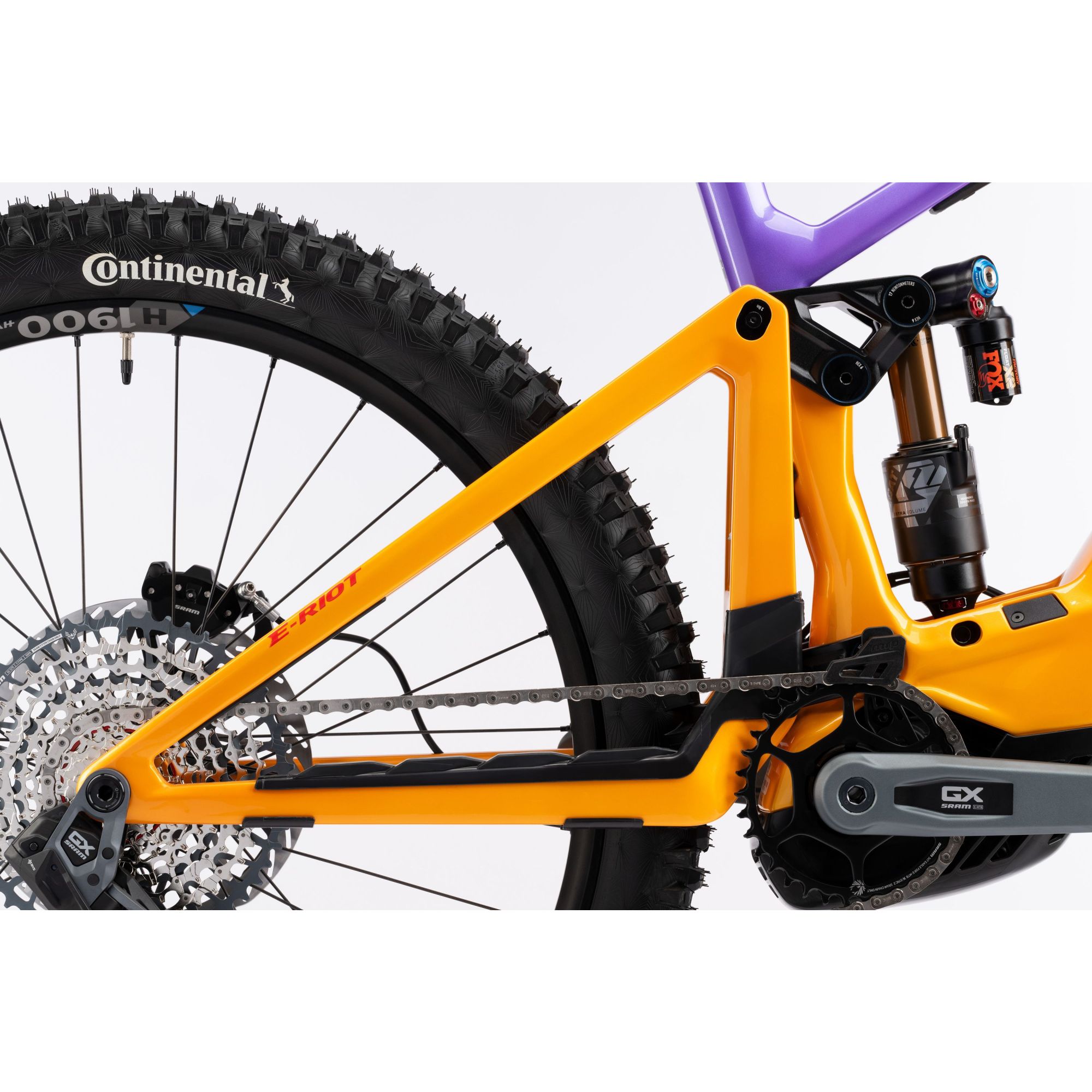 Ghost E-Riot Full Party